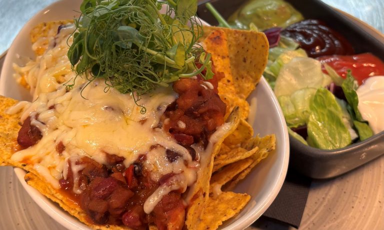 Henlle Heights – Classic Country Dining Meets Vibrant Indian Cuisine